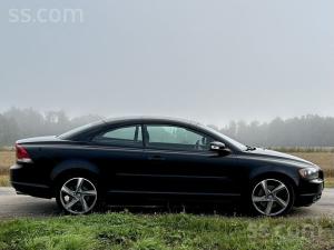 Black Volvo C70 2008 in Riga, with an engine capacity of 2.40 L and mileage of 310 thousand km for 5400 €, photo 7 on AUTOMOTO.COM.LV