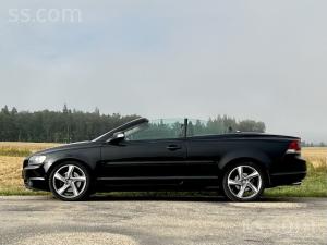 Black Volvo C70 2008 in Riga, with an engine capacity of 2.40 L and mileage of 310 thousand km for 5400 €, photo 8 on AUTOMOTO.COM.LV