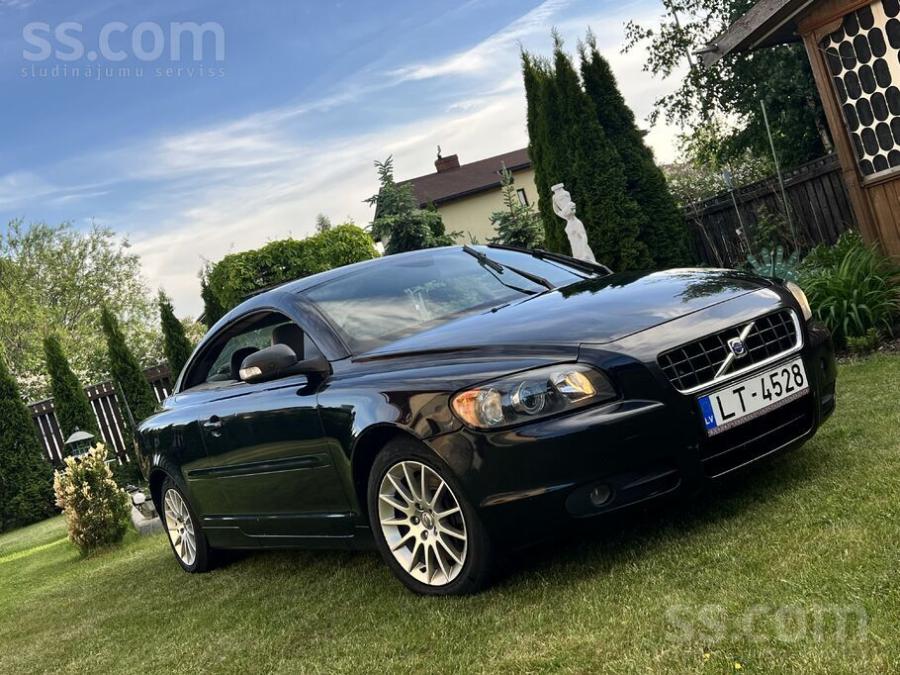 Black Volvo C70 2008 in Riga, with an engine capacity of 2.00 L and mileage of 0 thousand km for 2690 €, photo 6 on AUTOMOTO.COM.LV