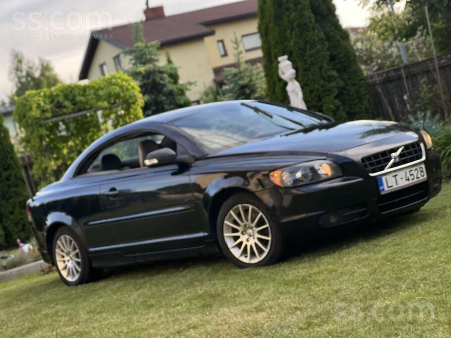 Black Volvo C70 2008 in Riga, with an engine capacity of 2.00 L and mileage of 0 thousand km for 2690 €, photo 7 on AUTOMOTO.COM.LV