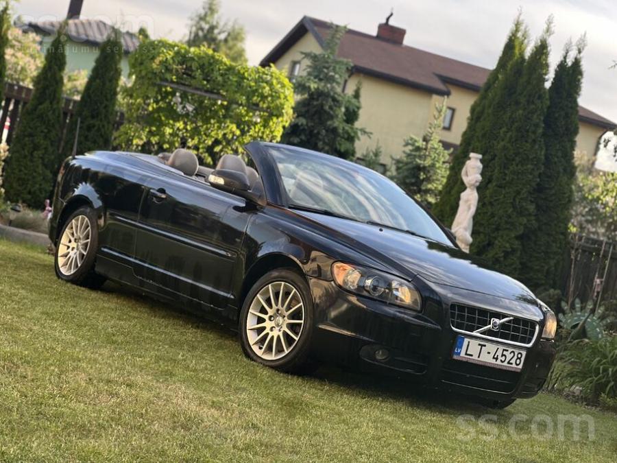 Black Volvo C70 2008 in Riga, with an engine capacity of 2.00 L and mileage of 0 thousand km for 2690 €, photo 10 on AUTOMOTO.COM.LV
