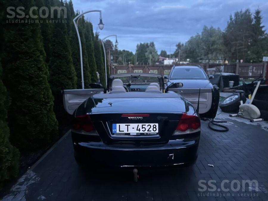 Black Volvo C70 2008 in Riga, with an engine capacity of 2.00 L and mileage of 0 thousand km for 2690 €, photo 17 on AUTOMOTO.COM.LV