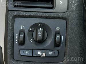 Black Volvo C70 2008 in Riga, with an engine capacity of 2.00 L and mileage of 0 thousand km for 2690 €, photo 24 on AUTOMOTO.COM.LV