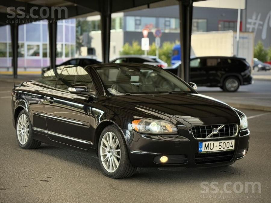 Черный Вольво Ц70 2008 в Рига, объемом двигателя 2.40 л и пробегом 283 тыс. км за 4000 €, фото 4 на AUTOMOTO.COM.LV