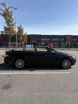Melns Volvo C70 2008 Klaipėda, ar dzinēja tilpumu 2.50 L un nobraukumu 190 tūkst. km par 4990 €, foto 4 vietnē AUTOMOTO.COM.LV