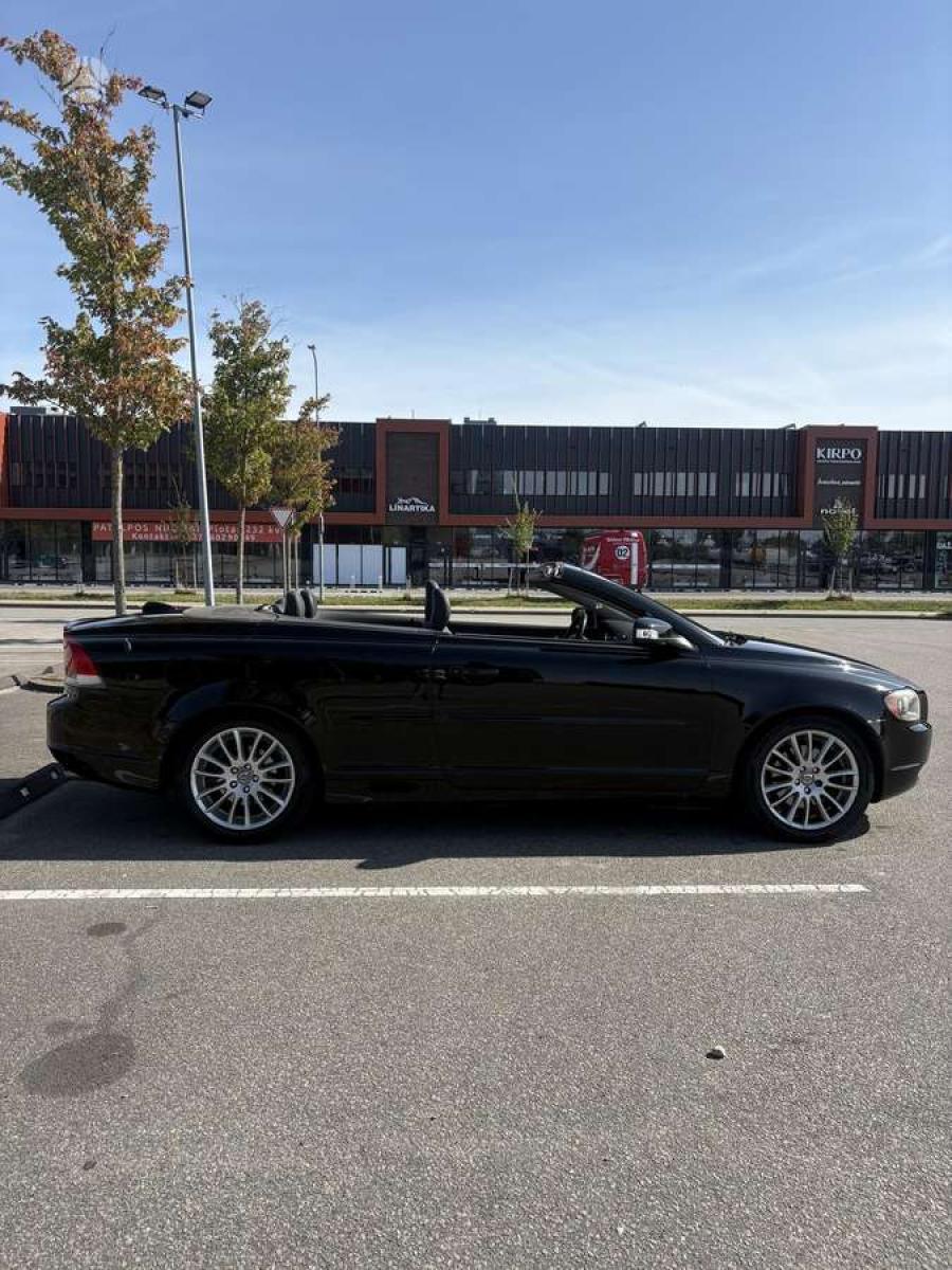 Melns Volvo C70 2008 Klaipėda, ar dzinēja tilpumu 2.50 L un nobraukumu 190 tūkst. km par 4990 €, foto 4 vietnē AUTOMOTO.COM.LV