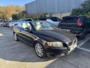 Black Volvo C70 2009 in Siauliai, with an engine capacity of 2.00 L and mileage of 250 thousand km for 2550 €, photo 1 on AUTOMOTO.COM.LV