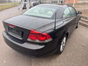 Black Volvo C70 2009 in Siauliai, with an engine capacity of 2.00 L and mileage of 250 thousand km for 2550 €, photo 6 on AUTOMOTO.COM.LV