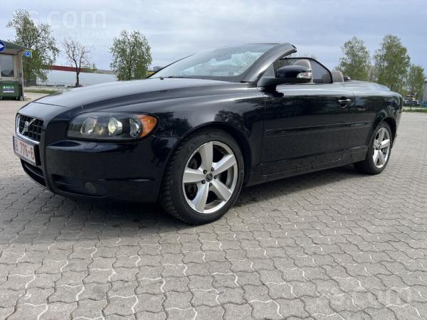Black Volvo C70 2009 in Riga, with an engine capacity of 2.50 L and mileage of 180 thousand km for 7300 €, photo 1 on AUTOMOTO.COM.LV
