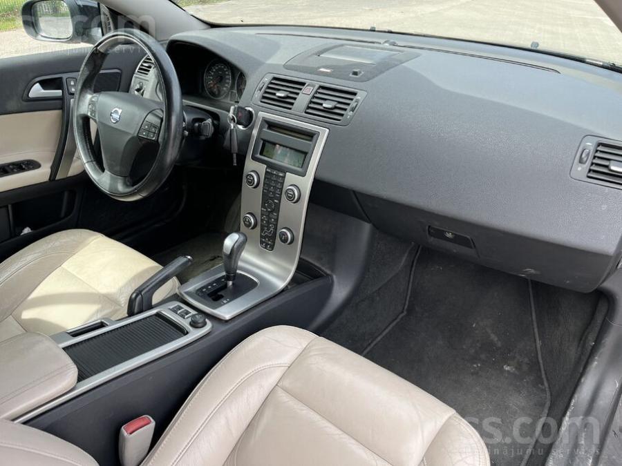 Черный Вольво Ц70 2009 в Рига, объемом двигателя 2.50 л и пробегом 180 тыс. км за 7300 €, фото 7 на AUTOMOTO.COM.LV