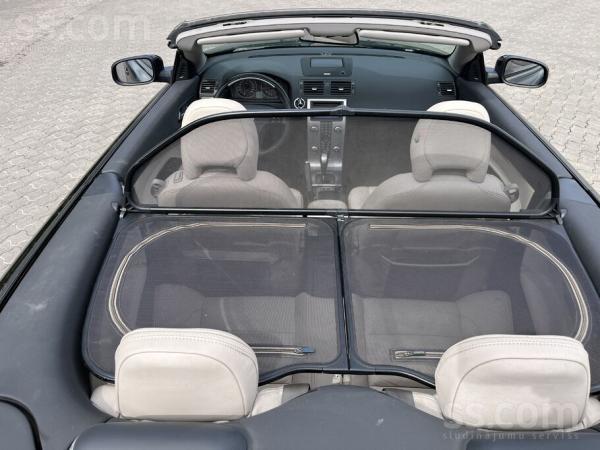 Black Volvo C70 2009 in Riga, with an engine capacity of 2.50 L and mileage of 180 thousand km for 7300 €, photo 10 on AUTOMOTO.COM.LV