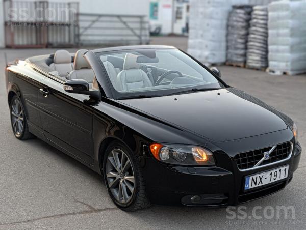 Black Volvo C70 2009 in Jurmala, with an engine capacity of 2.00 L and mileage of 0 thousand km for 4650 €, photo 7 on AUTOMOTO.COM.LV
