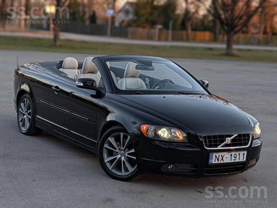 Black Volvo C70 2009 in Jurmala, with an engine capacity of 2.00 L and mileage of 0 thousand km for 4650 €, photo 1 on AUTOMOTO.COM.LV