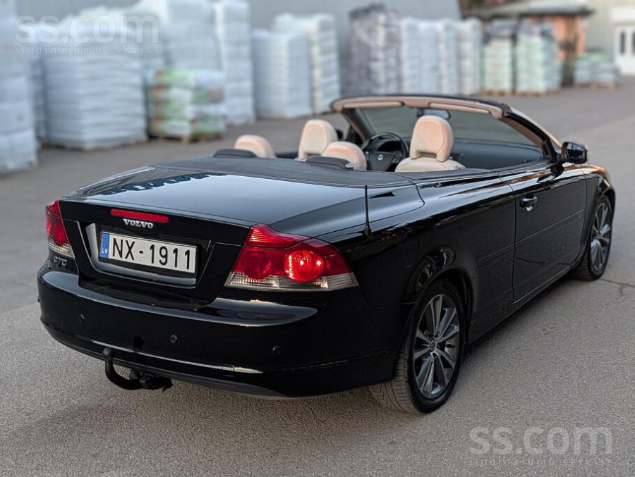 Black Volvo C70 2009 in Jurmala, with an engine capacity of 2.00 L and mileage of 0 thousand km for 4650 €, photo 7 on AUTOMOTO.COM.LV