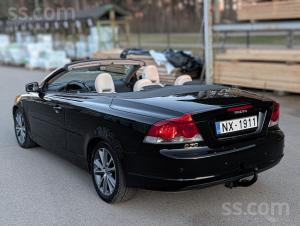 Black Volvo C70 2009 in Jurmala, with an engine capacity of 2.00 L and mileage of 0 thousand km for 4650 €, photo 9 on AUTOMOTO.COM.LV