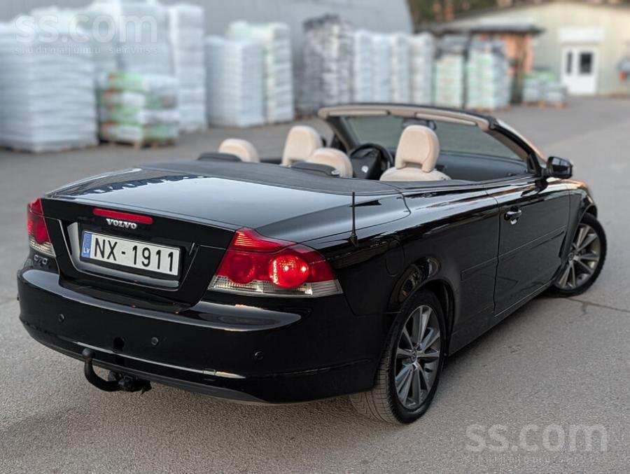 Black Volvo C70 2009 in Jurmala, with an engine capacity of 2.00 L and mileage of 0 thousand km for 4650 €, photo 15 on AUTOMOTO.COM.LV