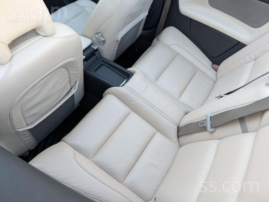Black Volvo C70 2009 in Jurmala, with an engine capacity of 2.00 L and mileage of 0 thousand km for 4650 €, photo 21 on AUTOMOTO.COM.LV