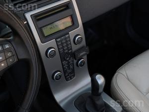 Black Volvo C70 2009 in Jurmala, with an engine capacity of 2.00 L and mileage of 0 thousand km for 4650 €, photo 28 on AUTOMOTO.COM.LV