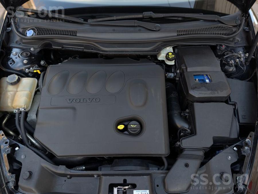 Black Volvo C70 2009 in Jurmala, with an engine capacity of 2.00 L and mileage of 0 thousand km for 4650 €, photo 32 on AUTOMOTO.COM.LV