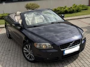 Black Volvo C70 2009 in Klaipeda, with an engine capacity of 2.52 L and mileage of 112 thousand km for 2950 €, photo 5 on AUTOMOTO.COM.LV