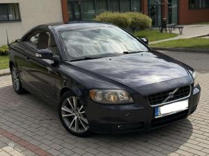 Black Volvo C70 2009 in Klaipeda, with an engine capacity of 2.52 L and mileage of 112 thousand km for 2950 €, photo 13 on AUTOMOTO.COM.LV