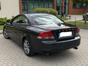 Black Volvo C70 2009 in Klaipeda, with an engine capacity of 2.52 L and mileage of 112 thousand km for 2950 €, photo 26 on AUTOMOTO.COM.LV