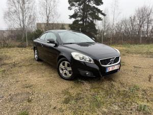 Black Volvo C70 2010 in Riga, with an engine capacity of 2.00 L and mileage of 238 thousand km for 5890 €, photo 2 on AUTOMOTO.COM.LV