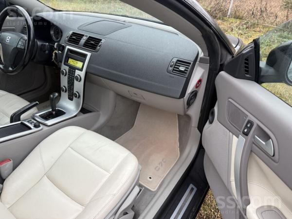 Melns Volvo C70 2010 Rīga, ar dzinēja tilpumu 2.00 L un nobraukumu 238 tūkst. km par 5890 €, foto 8 vietnē AUTOMOTO.COM.LV