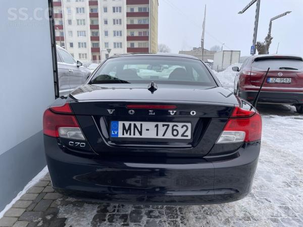 Melns Volvo C70 2010 Talsi, ar dzinēja tilpumu 2.00 L un nobraukumu 207 tūkst. km par 5500 €, foto 8 vietnē AUTOMOTO.COM.LV