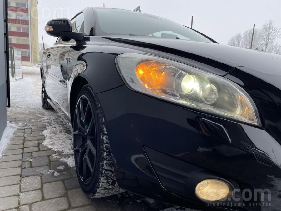 Black Volvo C70 2010 in Talsi, with an engine capacity of 2.00 L and mileage of 207 thousand km for 5500 €, photo 27 on AUTOMOTO.COM.LV