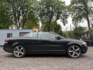 Black Volvo C70 2010 in Riga, with an engine capacity of 2.00 L and mileage of 0 thousand km for 5300 €, photo 5 on AUTOMOTO.COM.LV