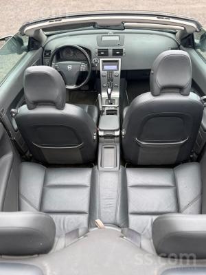 Black Volvo C70 2010 in Riga, with an engine capacity of 2.00 L and mileage of 0 thousand km for 5300 €, photo 8 on AUTOMOTO.COM.LV
