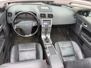 Black Volvo C70 2010 in Riga, with an engine capacity of 2.00 L and mileage of 0 thousand km for 5300 €, photo 9 on AUTOMOTO.COM.LV
