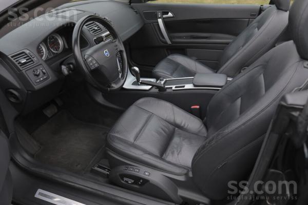 Melns Volvo C70 2010 Rīga, ar dzinēja tilpumu 2.40 L un nobraukumu 0 tūkst. km par 8990 €, foto 10 vietnē AUTOMOTO.COM.LV