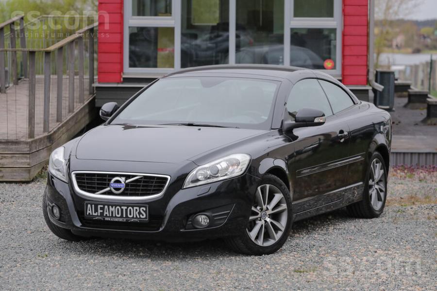 Melns Volvo C70 2010 Rīga, ar dzinēja tilpumu 2.40 L un nobraukumu 272 tūkst. km par 7990 €, foto 1 vietnē AUTOMOTO.COM.LV