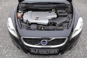 Melns Volvo C70 2010 Rīga, ar dzinēja tilpumu 2.40 L un nobraukumu 272 tūkst. km par 7990 €, foto 23 vietnē AUTOMOTO.COM.LV