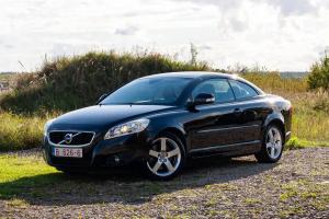 Melns Volvo C70 2010 Rīga, ar dzinēja tilpumu 2.00 L un nobraukumu 213 tūkst. km par 6995 €, foto 8 vietnē AUTOMOTO.COM.LV