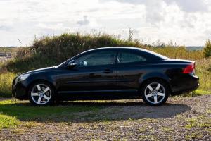 Melns Volvo C70 2010 Rīga, ar dzinēja tilpumu 2.00 L un nobraukumu 213 tūkst. km par 6995 €, foto 20 vietnē AUTOMOTO.COM.LV