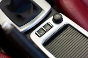 Melns Volvo C70 2010 Rīga, ar dzinēja tilpumu 2.00 L un nobraukumu 213 tūkst. km par 6995 €, foto 33 vietnē AUTOMOTO.COM.LV