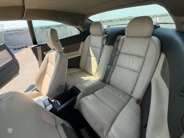 Black Volvo C70 2010 in Vilnius, with an engine capacity of 1.98 L and mileage of 260 thousand km for 4200 €, photo 9 on AUTOMOTO.COM.LV