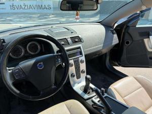 Black Volvo C70 2010 in Vilnius, with an engine capacity of 1.98 L and mileage of 260 thousand km for 4200 €, photo 11 on AUTOMOTO.COM.LV