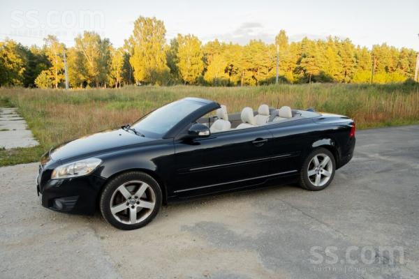 Melns Volvo C70 2010 Rīga, ar dzinēja tilpumu 2.40 L un nobraukumu 0 tūkst. km par 6900 €, foto 5 vietnē AUTOMOTO.COM.LV