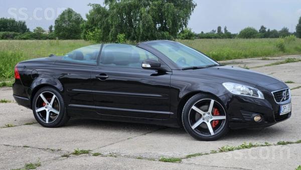 Melns Volvo C70 2011 Rīga, ar dzinēja tilpumu 2.00 L un nobraukumu 216 tūkst. km par 8490 €, foto 5 vietnē AUTOMOTO.COM.LV