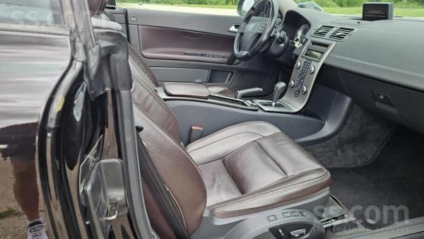 Melns Volvo C70 2011 Rīga, ar dzinēja tilpumu 2.00 L un nobraukumu 216 tūkst. km par 8490 €, foto 8 vietnē AUTOMOTO.COM.LV