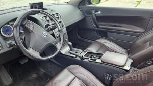 Black Volvo C70 2011 in Riga, with an engine capacity of 2.00 L and mileage of 216 thousand km for 8490 €, photo 12 on AUTOMOTO.COM.LV