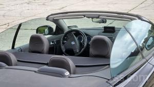 Black Volvo C70 2011 in Riga, with an engine capacity of 2.00 L and mileage of 216 thousand km for 8490 €, photo 18 on AUTOMOTO.COM.LV