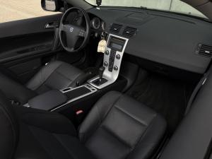 Black Volvo C70 2011 in Riga, with an engine capacity of 2.00 L and mileage of 269 thousand km for 7290 €, photo 11 on AUTOMOTO.COM.LV