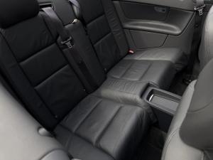 Black Volvo C70 2011 in Riga, with an engine capacity of 2.00 L and mileage of 269 thousand km for 7290 €, photo 13 on AUTOMOTO.COM.LV