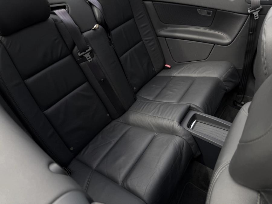 Black Volvo C70 2011 in Riga, with an engine capacity of 2.00 L and mileage of 269 thousand km for 7290 €, photo 13 on AUTOMOTO.COM.LV