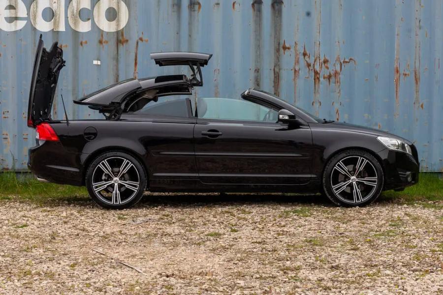 Melns Volvo C70 2011 Rīga, ar dzinēja tilpumu 2.00 L un nobraukumu 264 tūkst. km par 8995 €, foto 6 vietnē AUTOMOTO.COM.LV